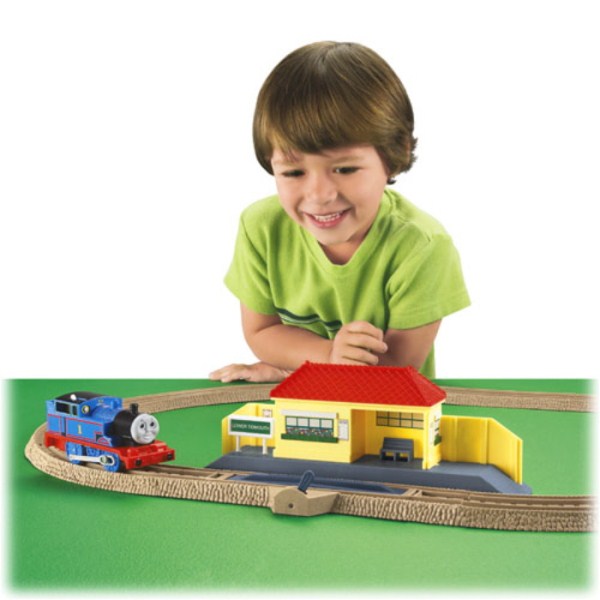 Trackmaster - Thomas Busy Day Starter Playset Trackmaster Playsets ...